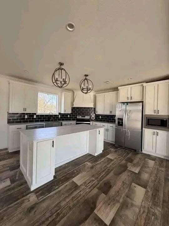2024 Used Model – escapetravelertinyhomes