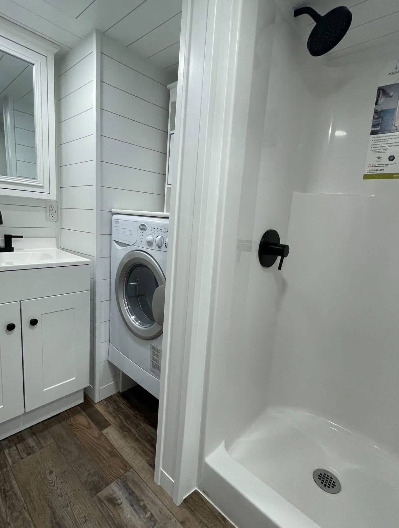 Brand new 250 Square Foot Tiny Home – escapetravelertinyhomes