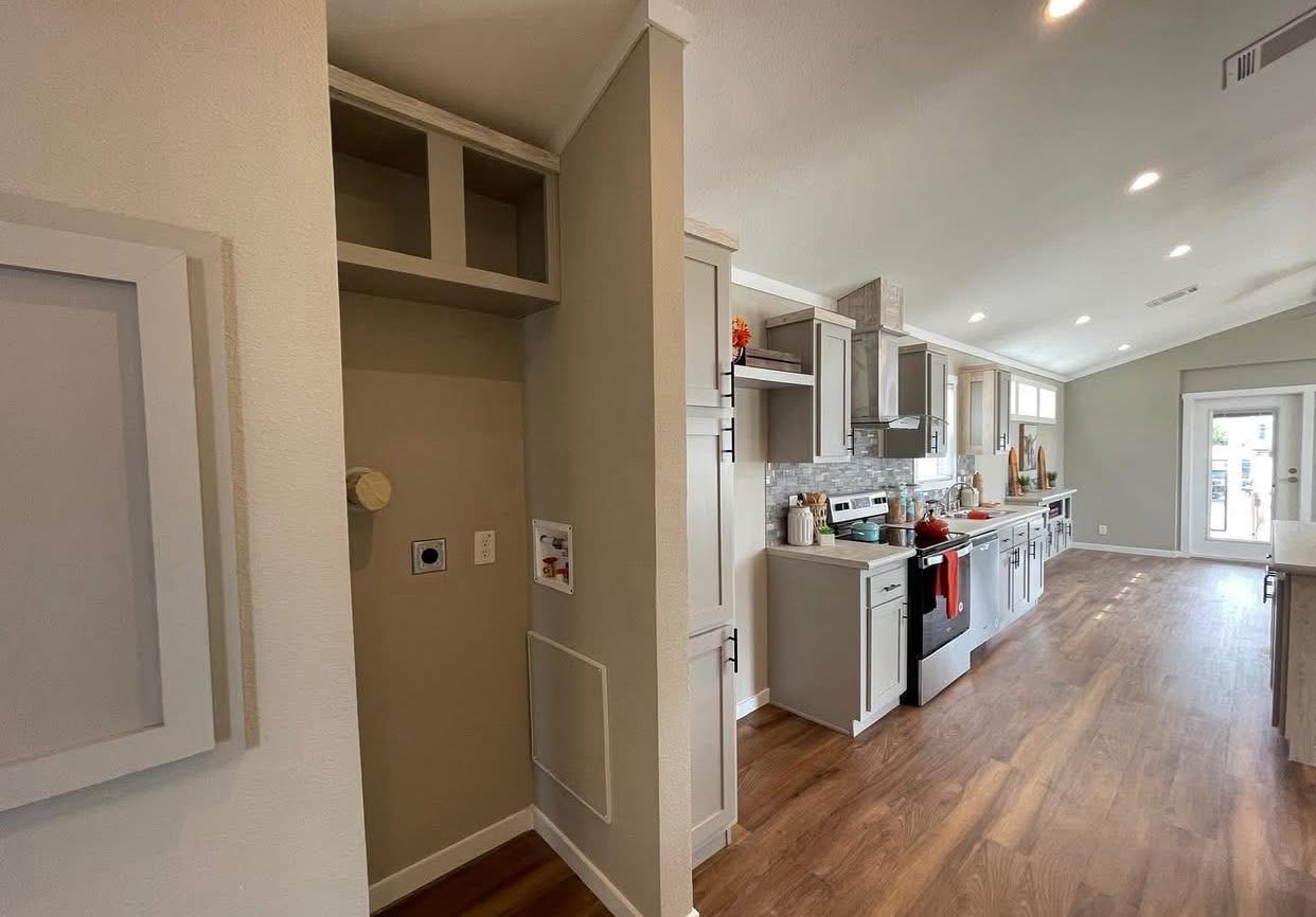 Drake 1 bed/1 bath 782 sq foot – escapetravelertinyhomes